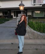 Julia Hatch Age, Height, Mother, Sister, Boyfriend, Net Worth, Bio ...