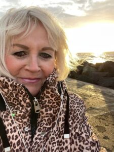 Carol Hailstone Age, Height, Married, Kids, Net Worth, Bio | Everything ...