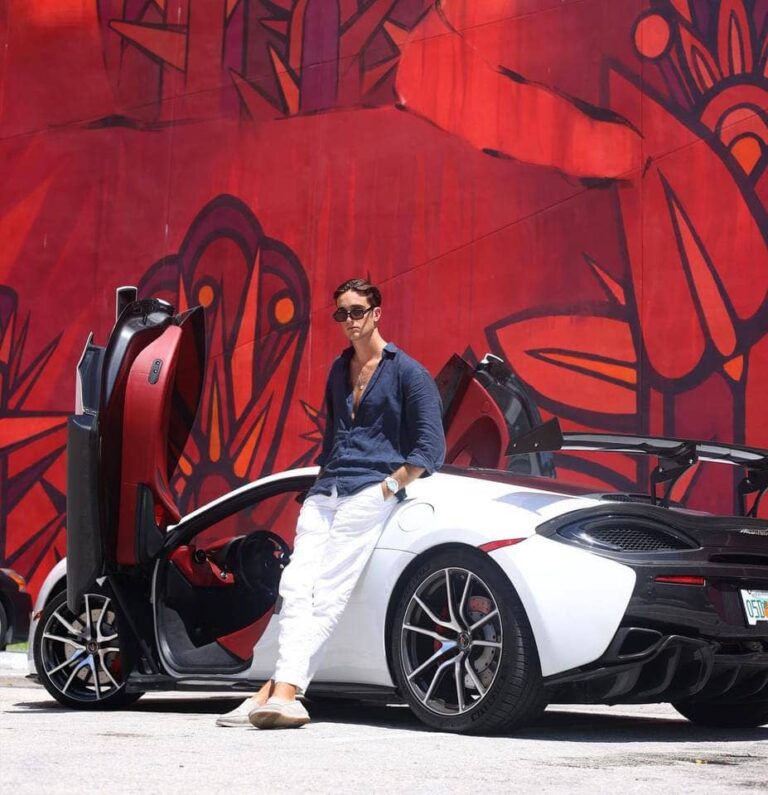 Aris Yeager Net Worth, Age, Height, Girlfriend, Brother, Wiki ...