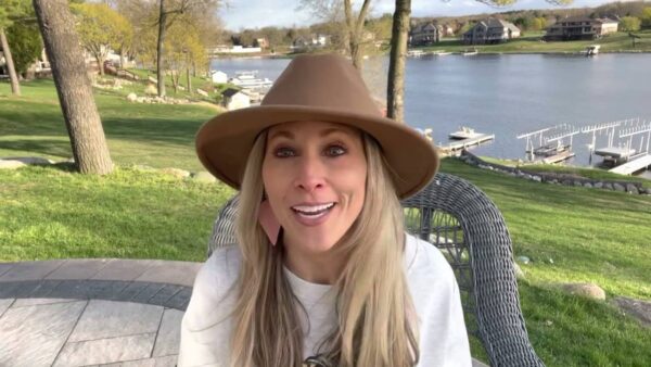 Sarah Holden Age, Height, Weight, Husband, Net Worth, Wiki | Everything ...