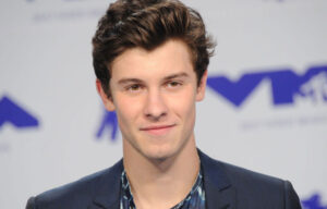 Shawn Mendes Biography Net Worth Early Life Career Girlfriend ...