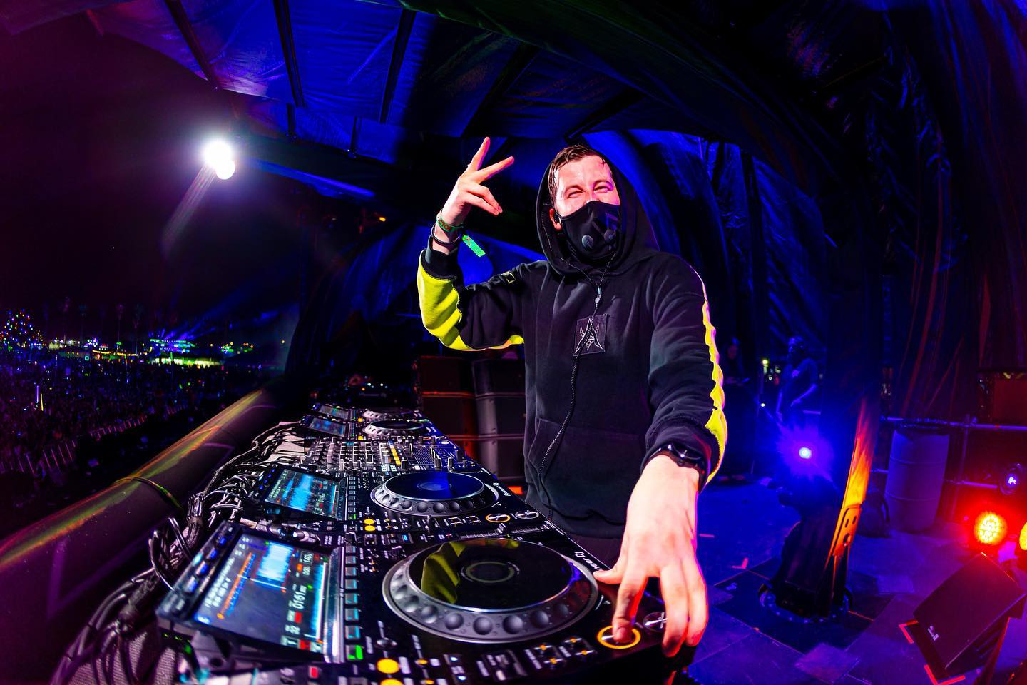 Alan Walker Biography, Net Worth, Early Life, Career, Girlfriend | Everything you should know