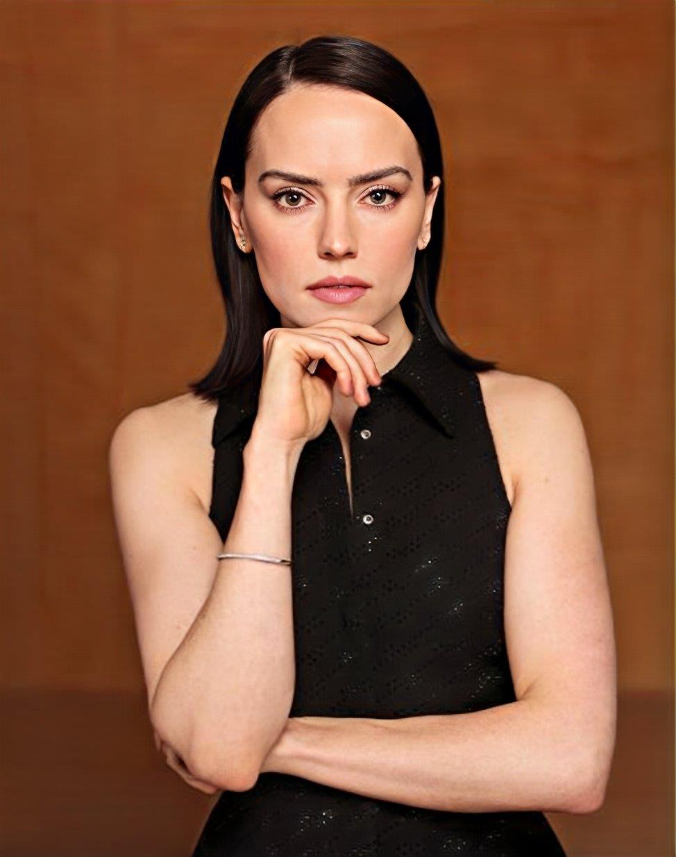 Daisy Ridley Biography, Height, Age, Family, Boyfriend, Net Worth and ...