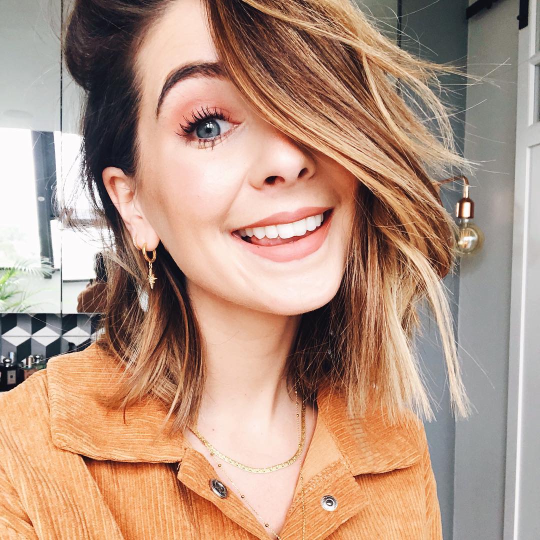 Zoe Sugg Net Worth | Everything you should know