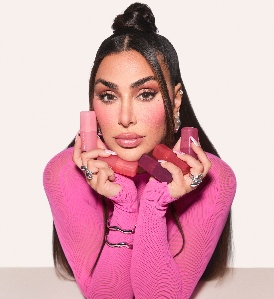 Huda Kattan Net Worth, Age, Wiki, Height, Parents, Husband and Career ...