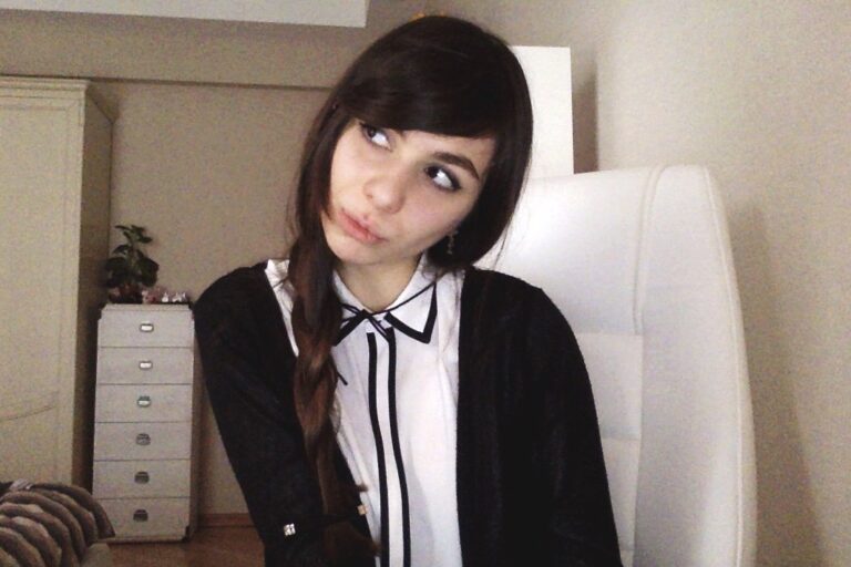 Shoe0nHead Net Worth, Husband, Wiki, Age, Height, Ethnicity, Youtuber ...